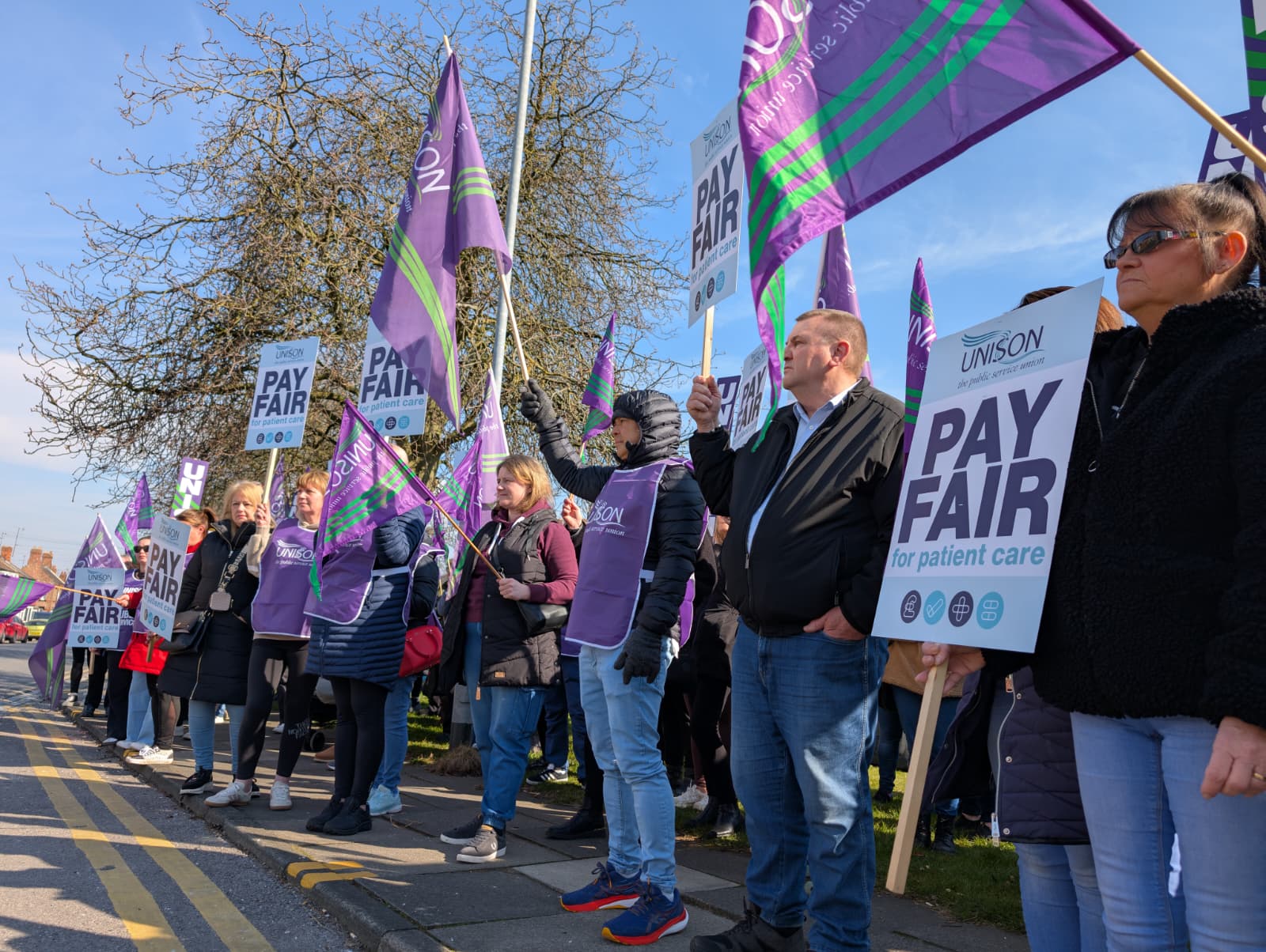 Strikes off as Durham and Darlington health workers accept new pay deal ...